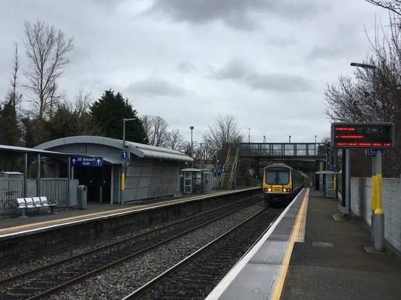 Walking on the Royal Canal: Cross Guns Bridge to Castleknock Train ...