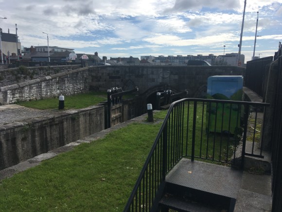 Walking on the Royal Canal: North Wall to Cross Guns Bridge – Royal ...